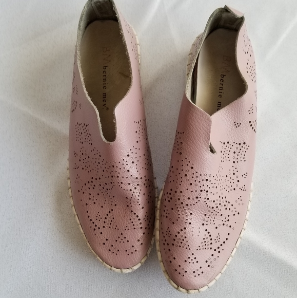 bernie mev. | Shoes | Pink Perforated Leather Sneaker Bernie Mev | Poshmark